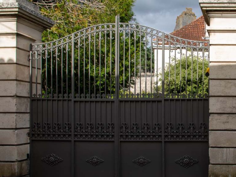 Standard Gate Height in Feet | Vegas Valley Ironworks